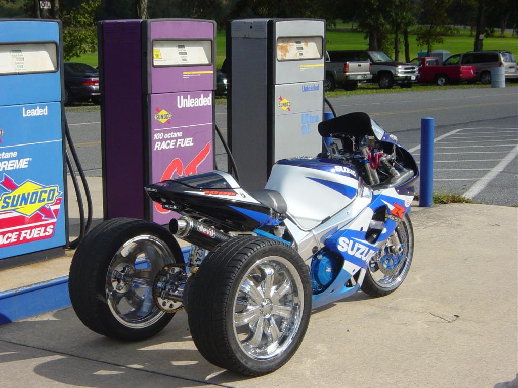 Photos insolites de la section moto - [the topikalacon] - Page 149 - Le ...